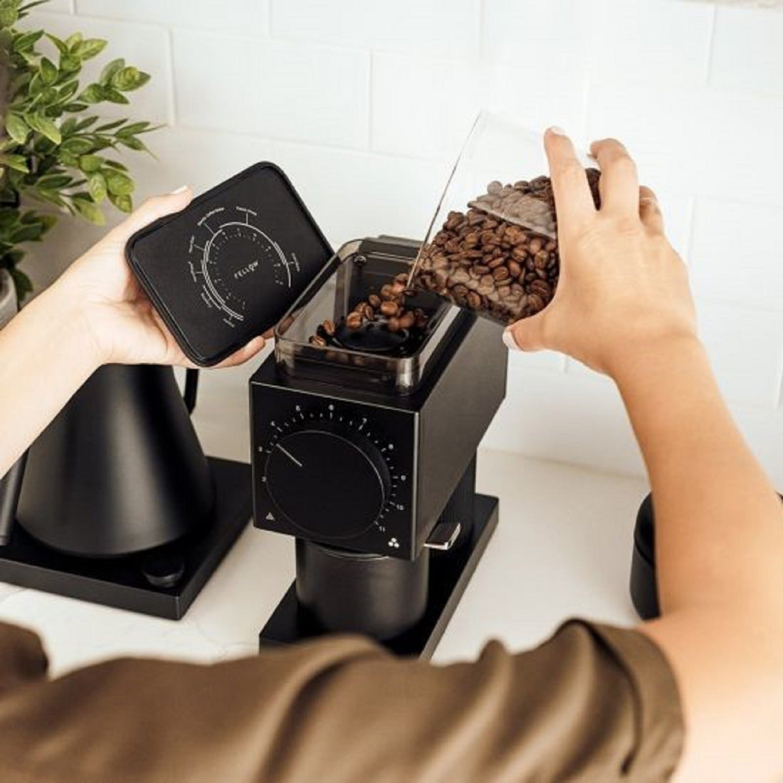 Coffee Bean Grinders – Velo Coffee Roasters